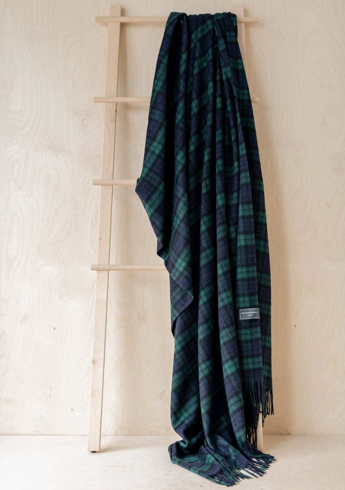 Cashmere Blanket in Black Watch Tartan – TBCo